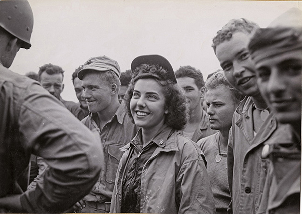 First Navy Flight Nurse on Iwo Jima – Women of World War II